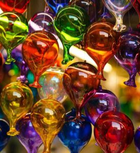 Master the Art of Glass Blowing: A Comprehensive Guide on How to Learn